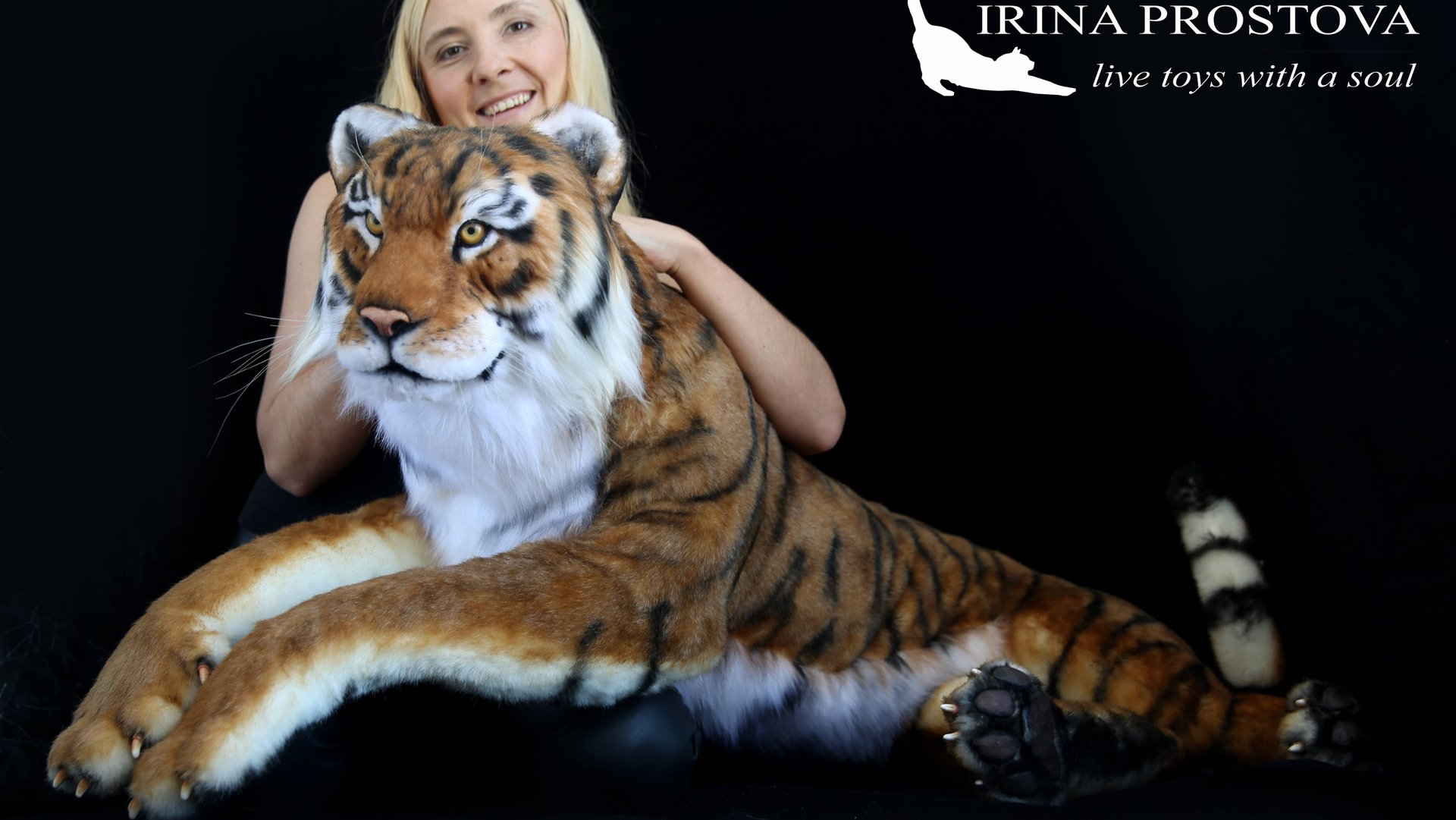 Амурский тигр реалистичная подвижная мягкая игрушка 2022 год