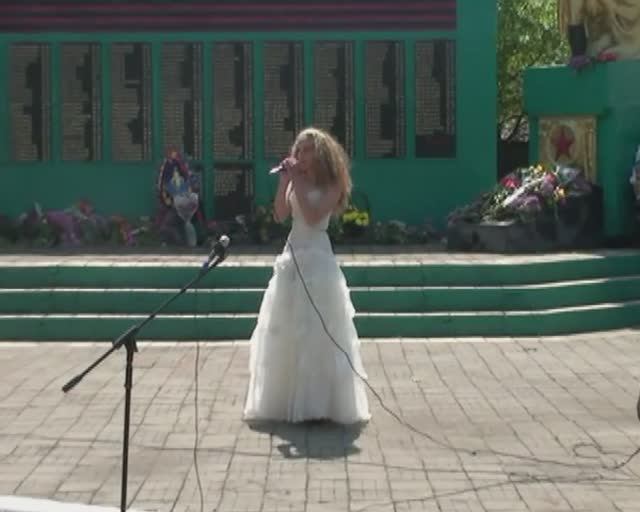 2010.05.09-День победы в Александровке на праздновании 11 песня -Афганский вальс