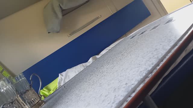 поезд . еду на море . фулюганка лежит #поездка