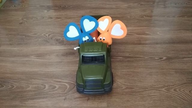 мышки и морковка.