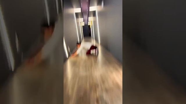 Жëско врезалась...