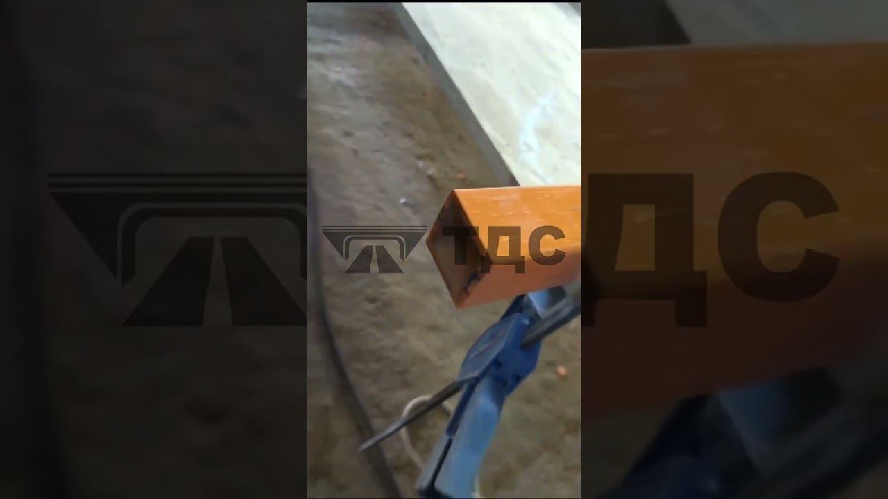 Резка профиля перильного композитного ограждения ТДС. Качество профиля