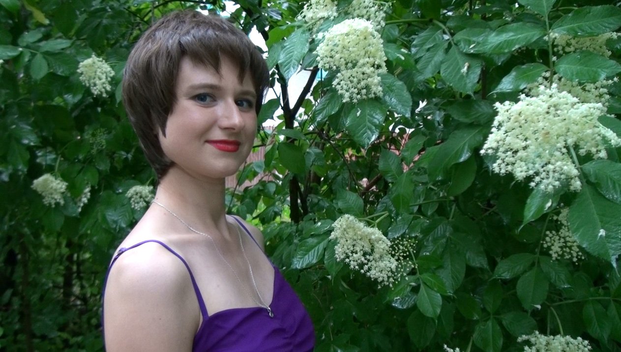 Стелла Авис. Мы простираем руки к небу ...