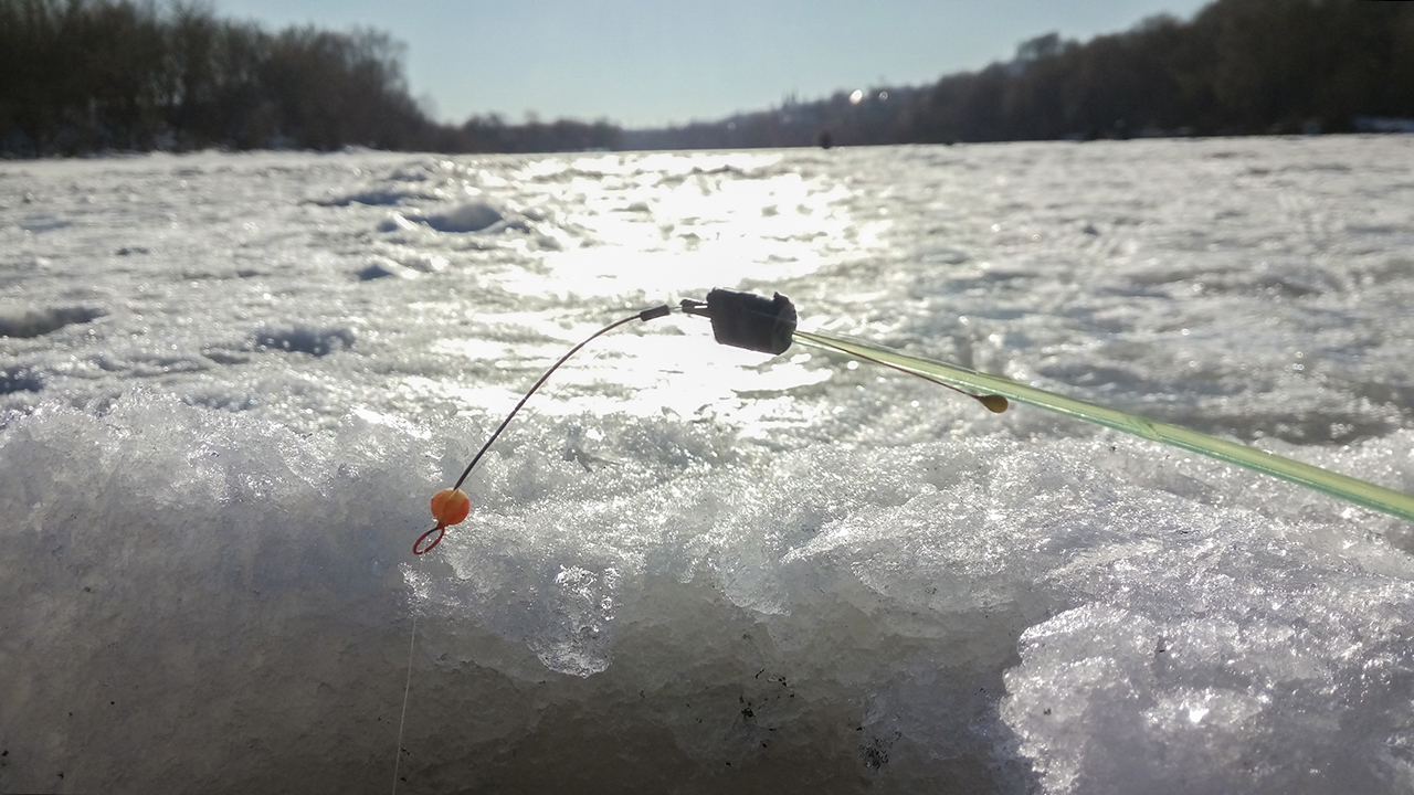С ДУРЬЕЙ УДОЧКОЙ на ПОСЛЕДНИЙ ЛЁД . Рыбалка  весной в