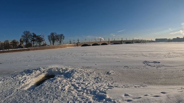 КУПАНИЕ В ПРОРУБИ НА КРЕЩЕНИЕ! (4K) BATHING IN THE ICE HOLE FOR EPIPHANY! INTERVIEW WITH THE WALRUS!