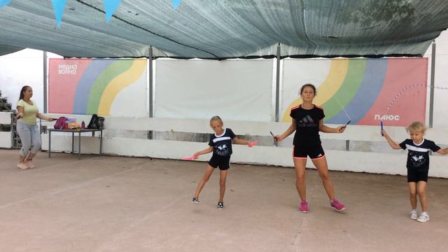 Скакалка для дошкольников. 7. Маятник