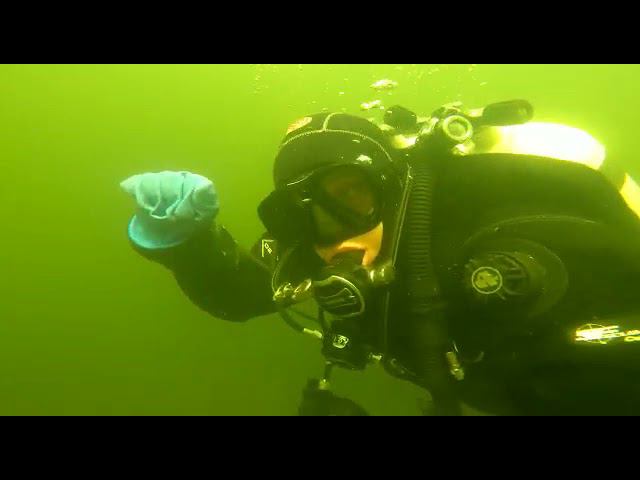 Подъём старых брошенных сетей со дна Телецкого озера