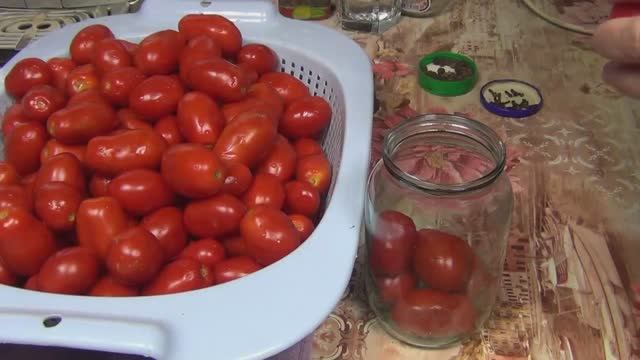 Маринованные помидорки Сластена.mp4