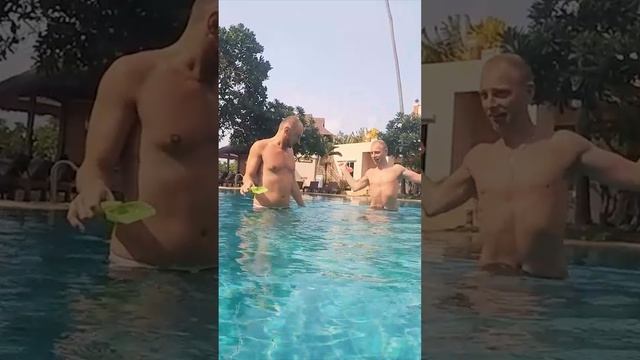 Короткометражка "Ужасно медленные убийцы с крайне неэффективным оружием" (СМЕШНОЕ ВИДЕО) #shorts