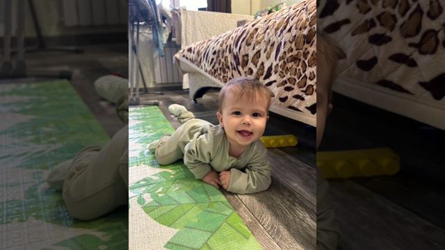 Как улыбаются дети