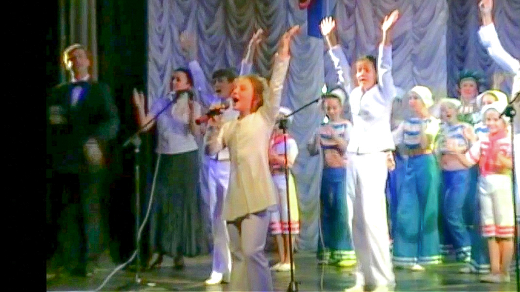 песня "Желаю тебе, Земля моя!" солистка Алина Герц