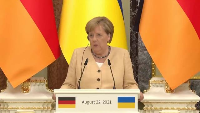 Очень занимательно, послушайте. Брифинг фрау Меркель, после встречи с паном Зеленским....