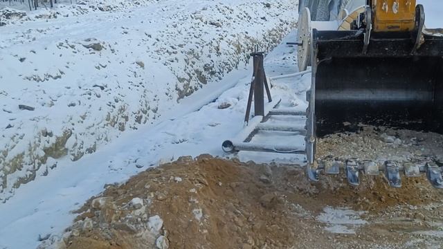 Подготовка площадки под завоз песка ? Preparation of the site under the sand vestiges ?