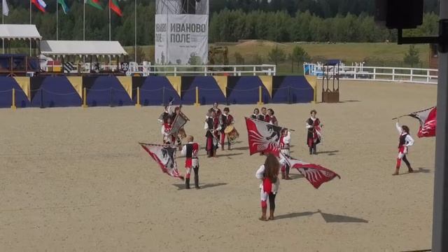 20190720 Иваново поле 2019. Выступление флагоносцев из Италии Compagnia Dell’Orso