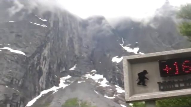 Норвегия. Стена троллей