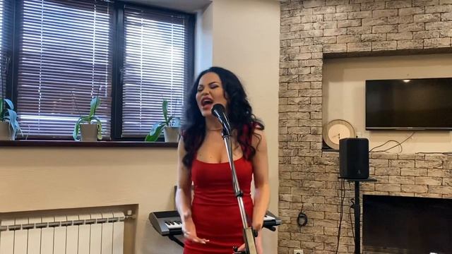 #ЕВГЕНИКАПОЕТ песню Джамала «Маменькин сынок»