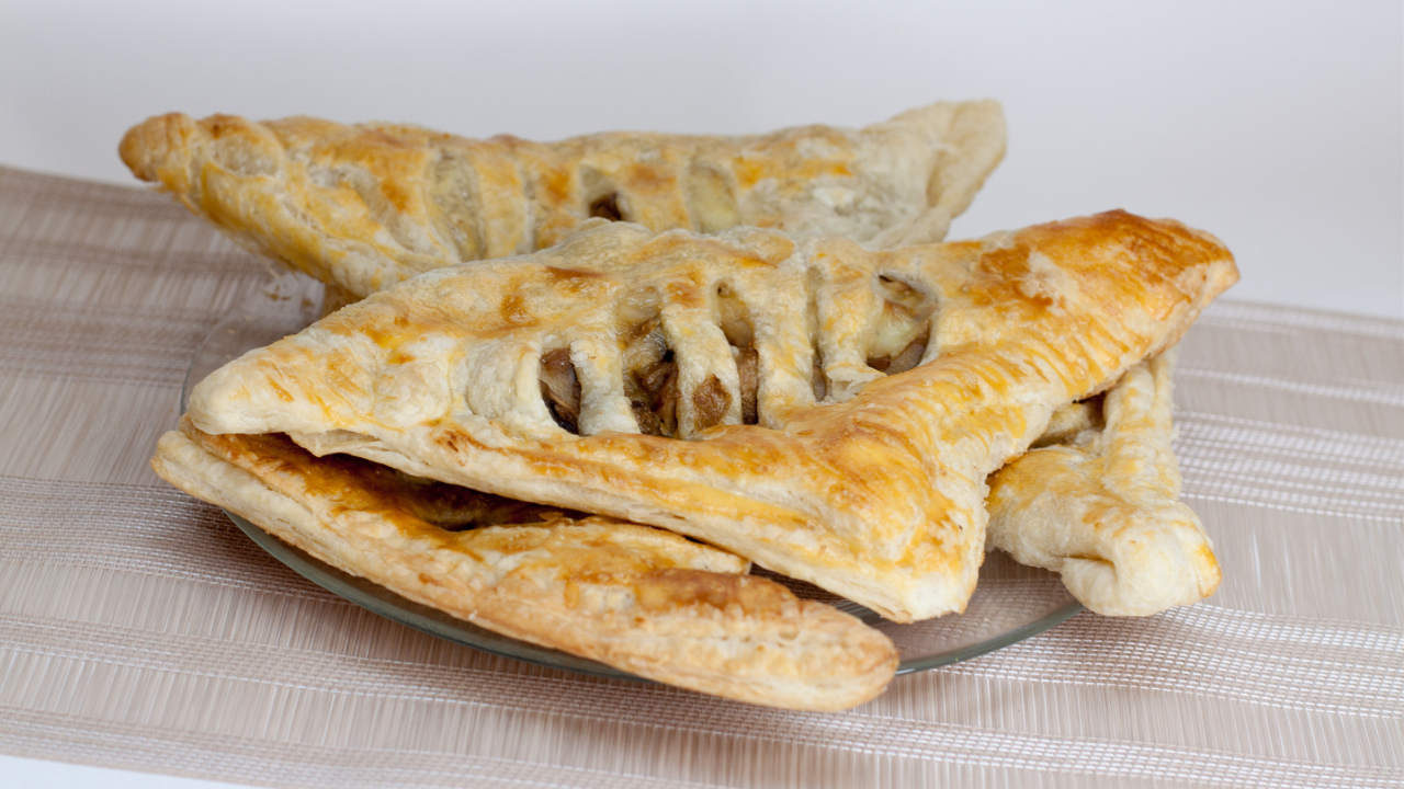 У Вас есть слоеное тесто? Приготовьте эти слойки с грибами!
