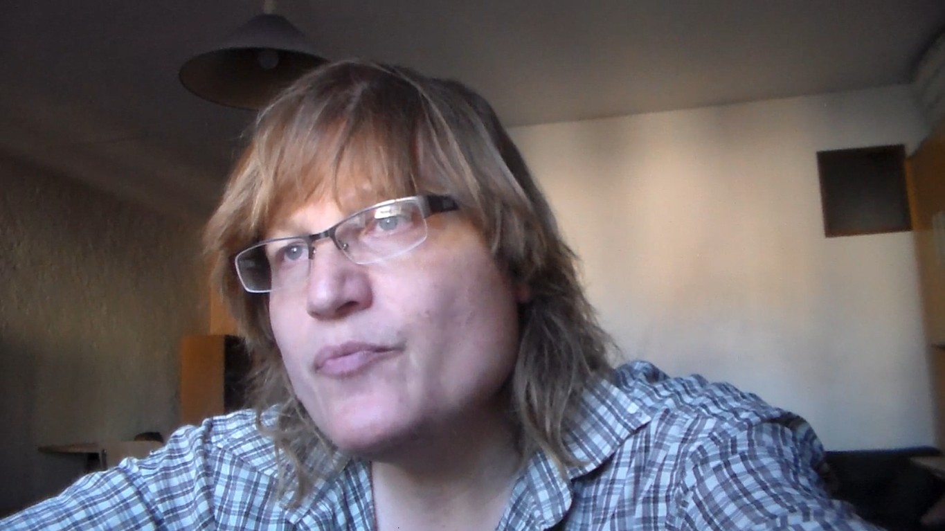 Poème en fer du tank / Alexander Kiriyatskiy, le poète - ÉG.