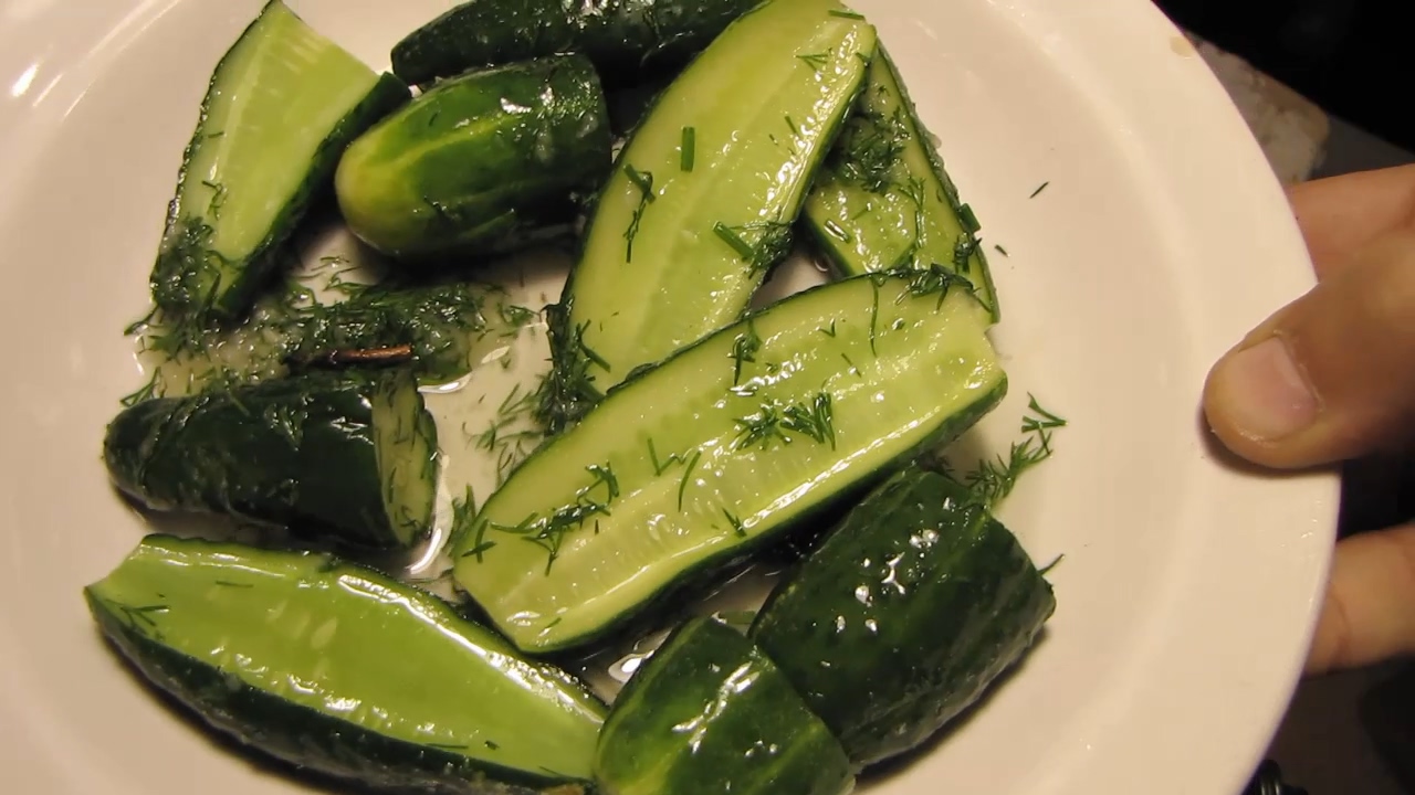 Огурцы малосольные за 3 часа