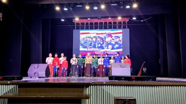 Казачий ансамбль СЕМЬЯ, г. Волгоград .mp4