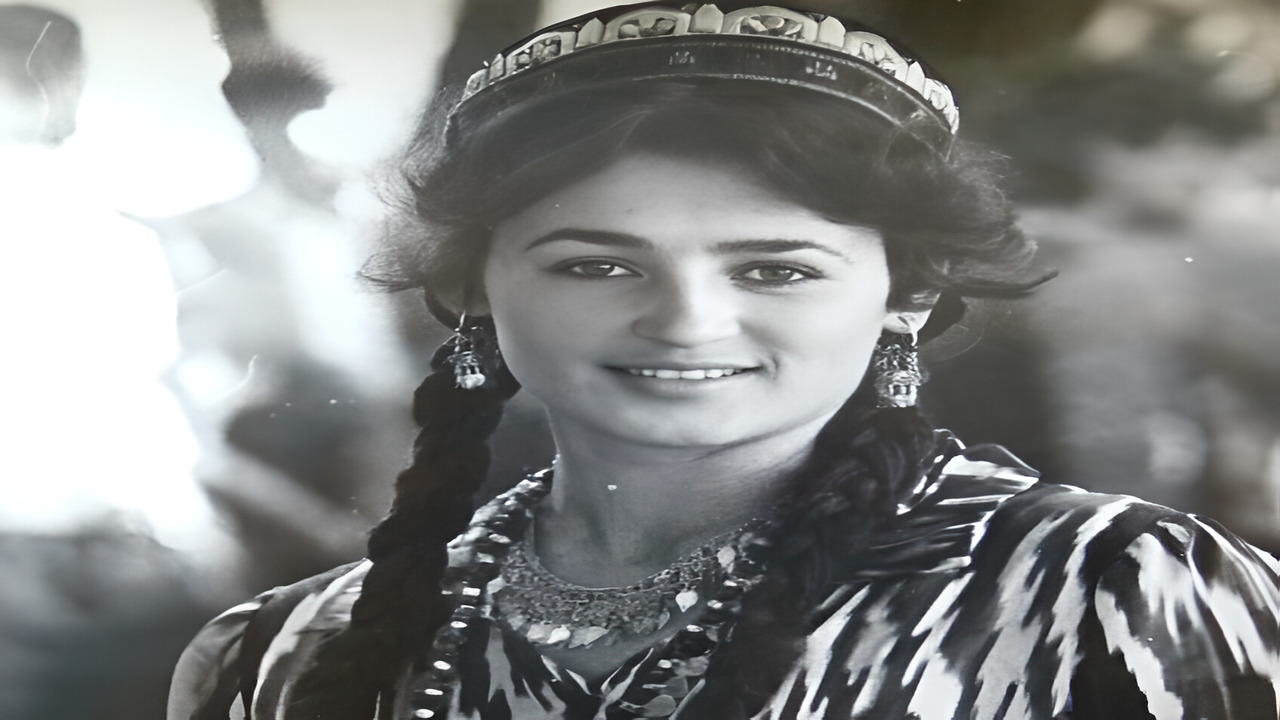 САЛОМАТ ҚОБИЛОВА