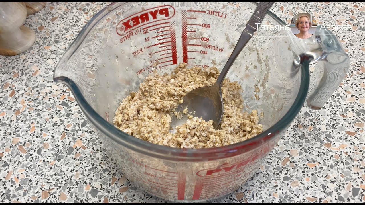 Что можно  сделать с овсяным жмыхом после приготовления овсяного киселя. Оладьи из овсяного жмыха