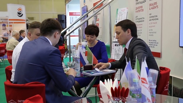 “НПФ “Пакер“ и ОЭМЗ “Тапарт“ на выставке “НЕФТЕГАЗ-2017“