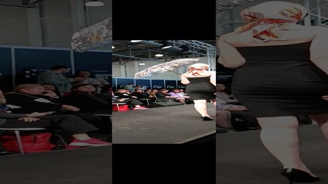 Зонт Женский Flioraj 3 сложения Автомат Чёрный Звезды с брелоком 16096 FJ