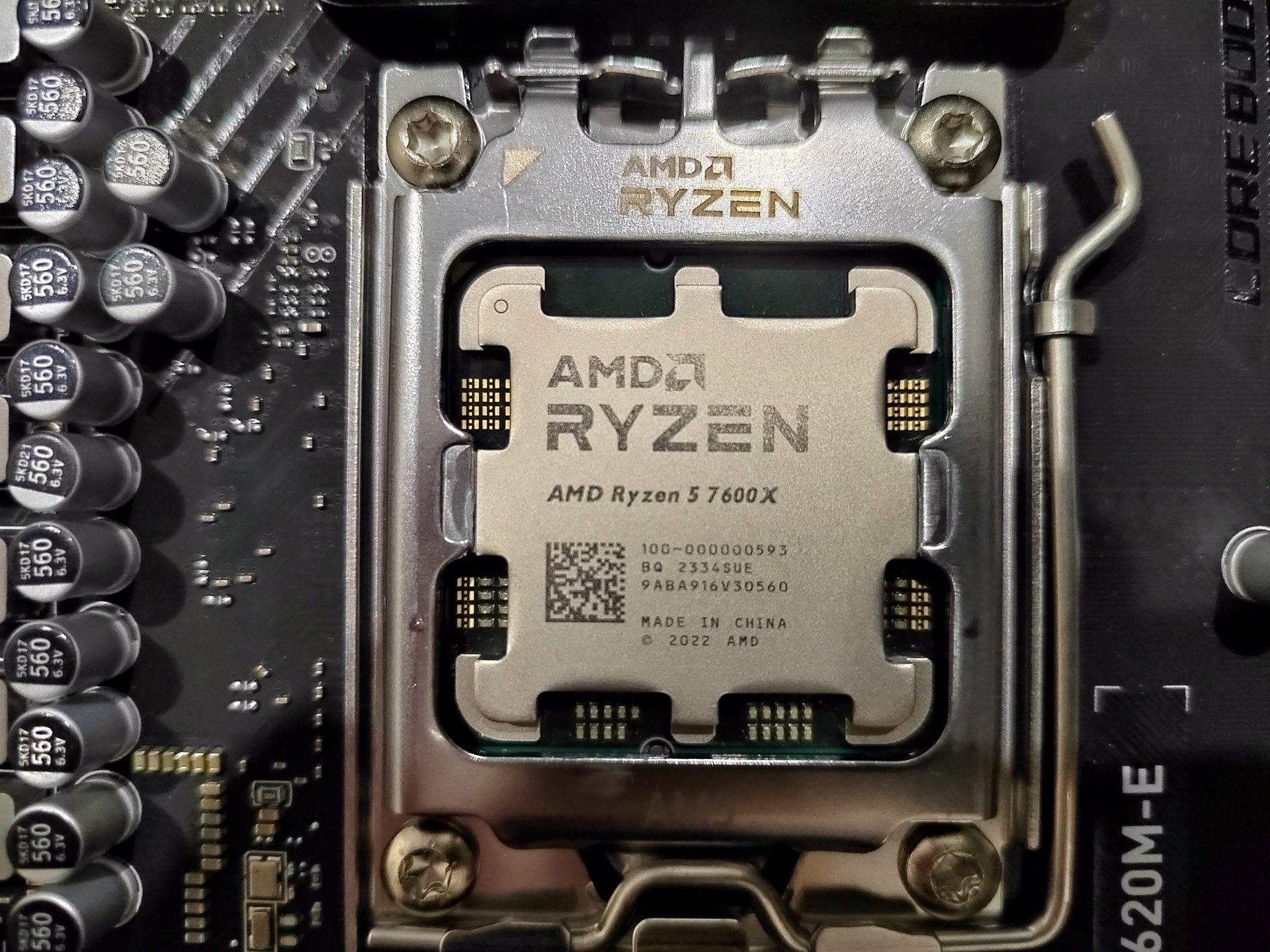 АМD Ryzеn 5 7600Х с АМD Rаdеоn Grарhiсs