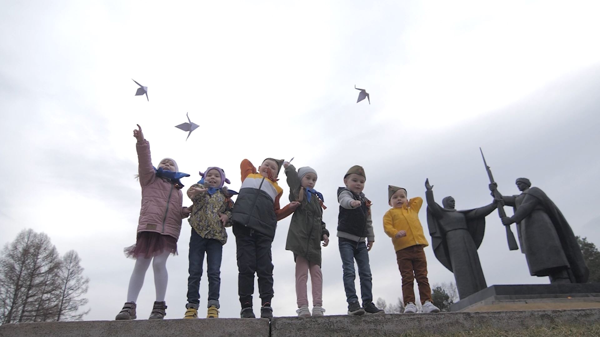 Флешмоб «Белый журавлик»