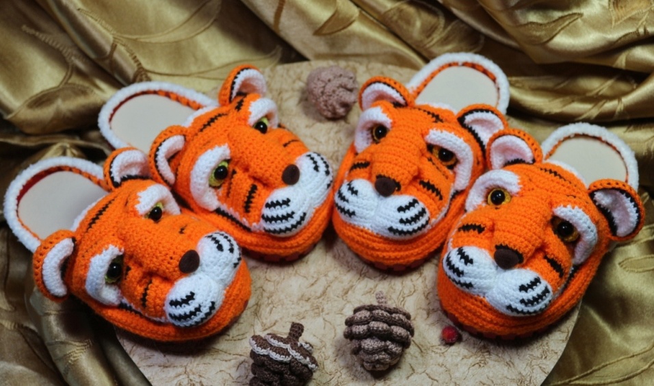 Тапки-Тигры. Тапочки крючком ( 2 часть)
