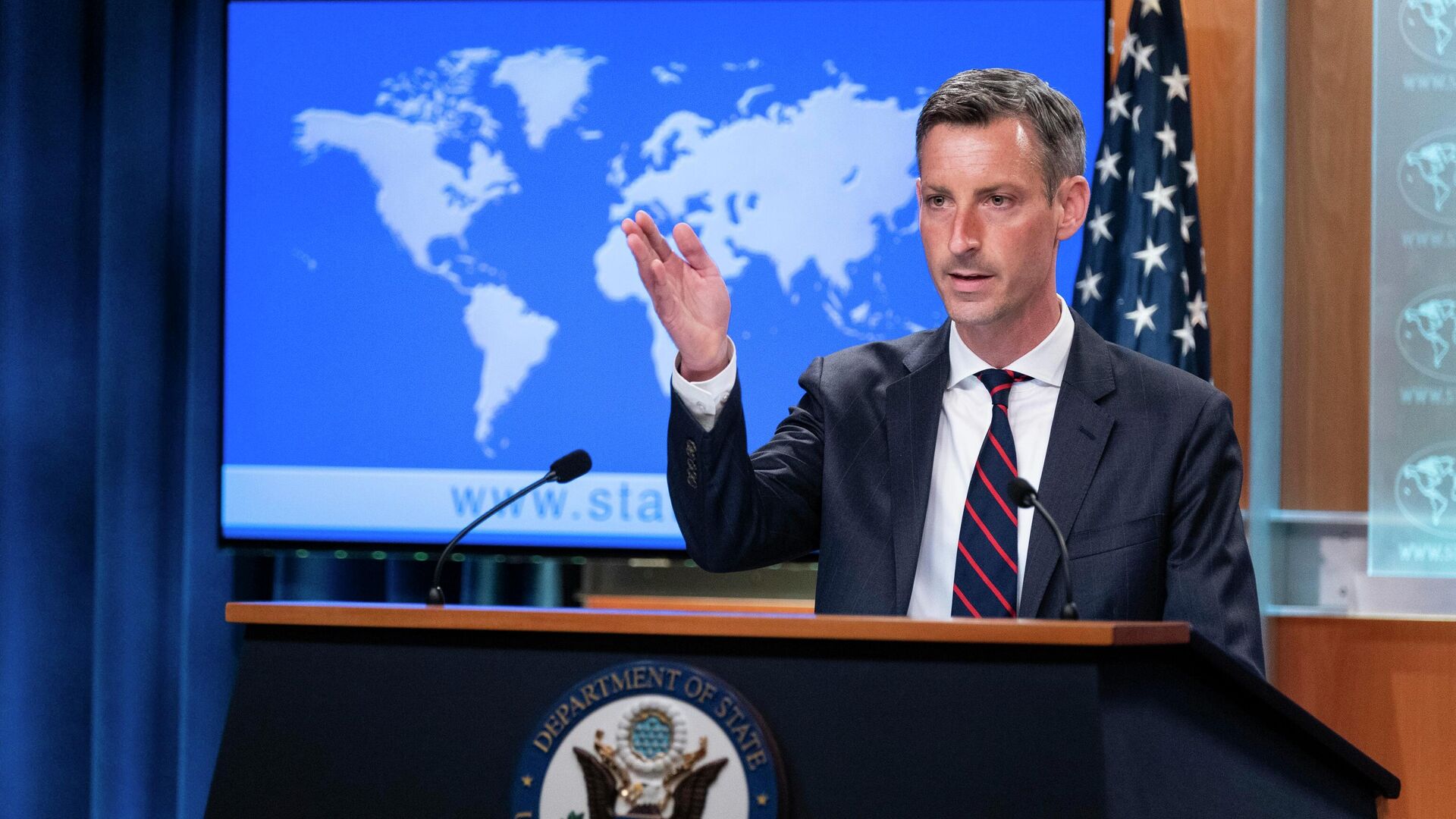 Представитель госдепа Прайс: США будут бороться с военным сотрудничеством России и Ирана