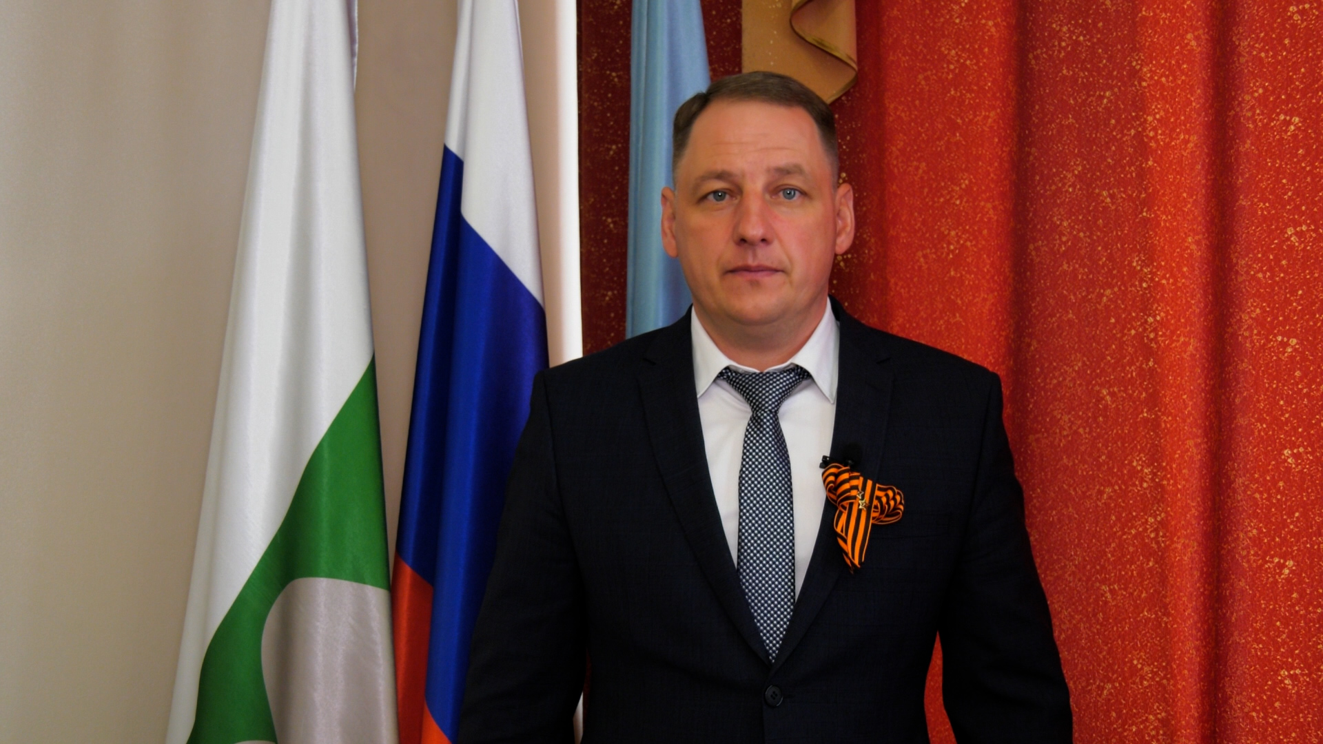 Глава города Шадринска Антон Мокан поздравляет С ДНЕМ ПОБЕДЫ!