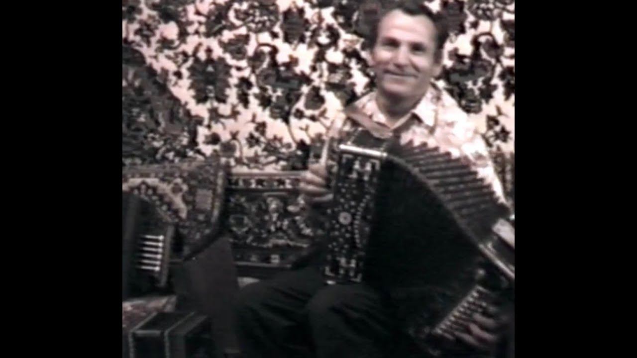 Афанасий Матюхин  Игра на тульской любительской гармони  1987 г