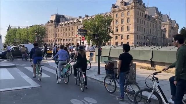 Шансон в Париже