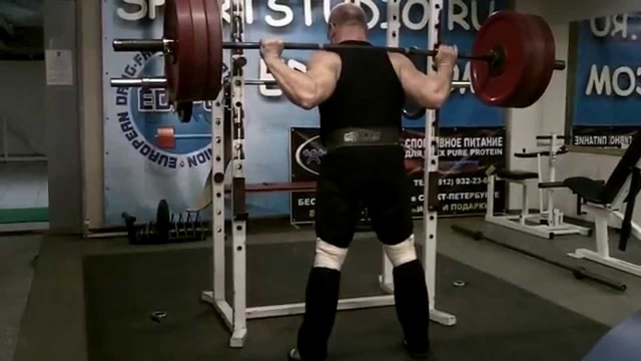 Приседания 170 кг на 6 раз. Георгий Зобач 60 лет.