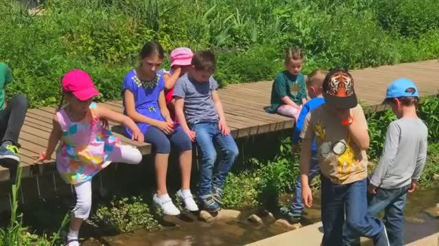 Оглянись и посмотри вокруг _ Музыкальное видео _ Детские Христианские песни