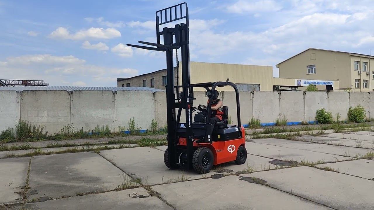 Дизельный погрузчик EP CPCD15T8, мачта двухсекционная с высотой подъема 3м, японский двигатель