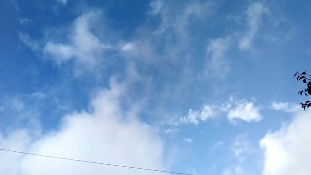 Небо! Бегущие облака!