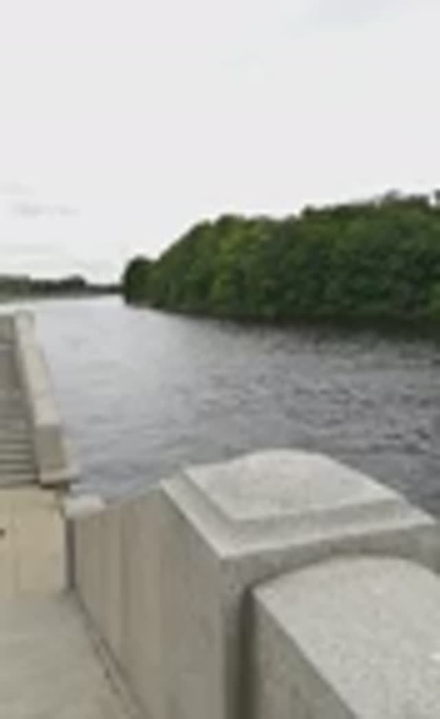 Большая Невка и Елагин остров с Приморского проспекта! Красота!