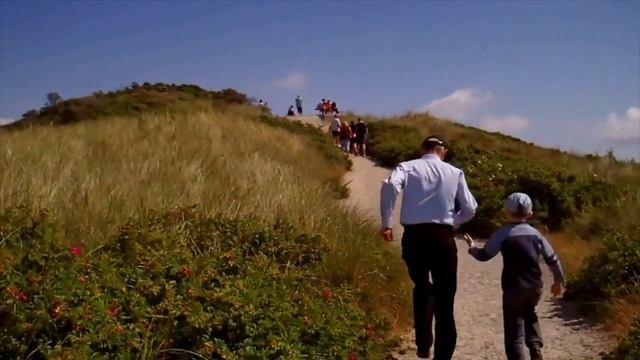 Засыпанная песком церковь святого Лаврентия, Скаген, Дания. 1 июля 2014