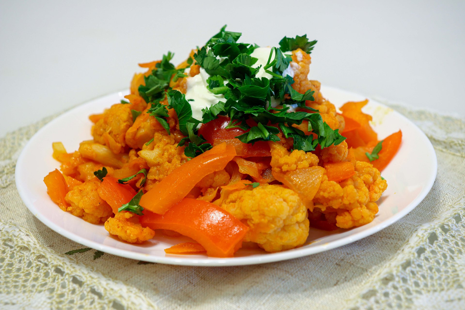 Тушеная цветная капуста