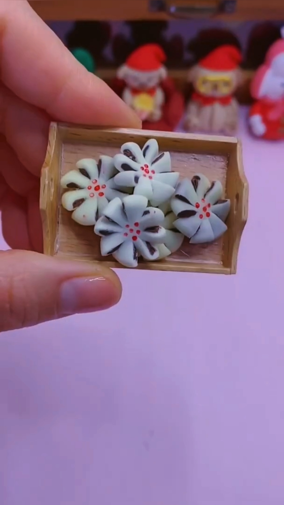 Как слепить миниатюрную еду из пластилина