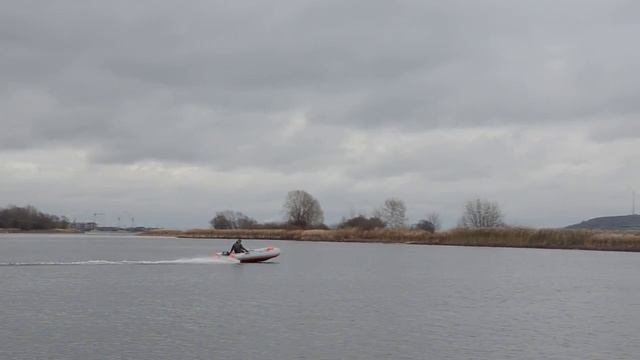 Азимут  Expedition 470  ямаха 15 л.с.mp4