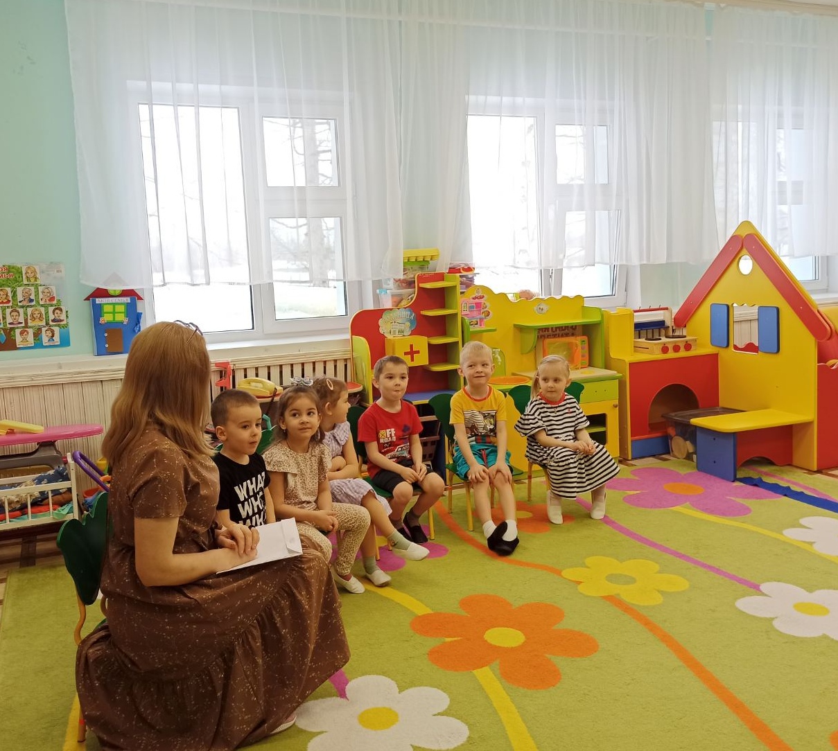 Итоговое занятие   «Беда в стране Знаний» в младшей группе