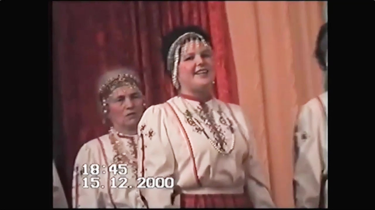 2000г. Народный хор чувашской песни. Мариинский Посад.