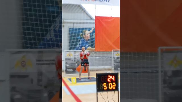 Толчок гирь 32кг по длинному циклу 45 раз 10 минут