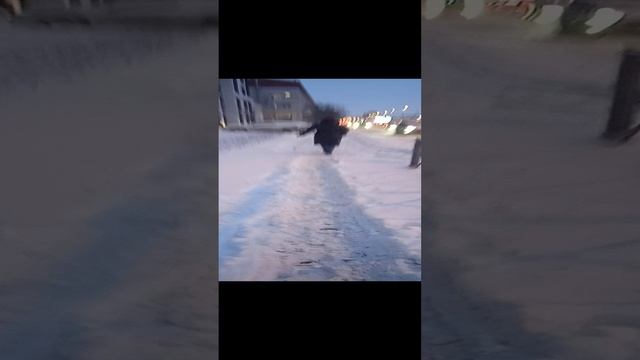 В Питер пришла зима.