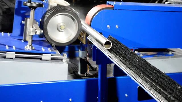 Шлифовка труб и валов на станке SGKC-100.