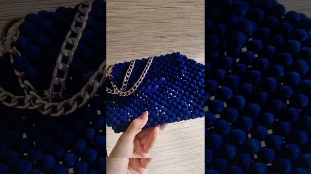 Сумка из бархатных бусин 💙